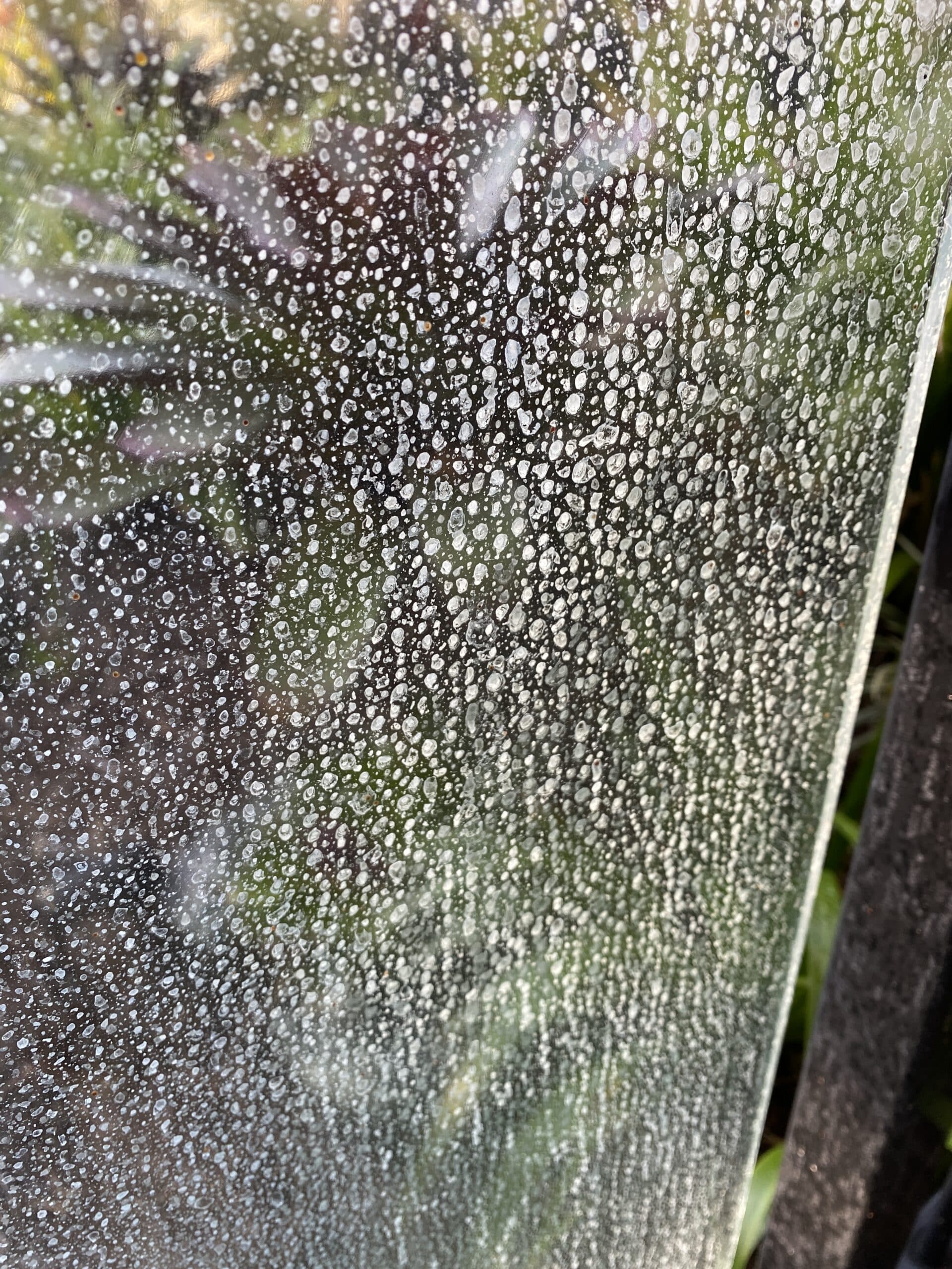 How To Remove Water Staining From Glass - Giraffe Window Cleaning Brisbane